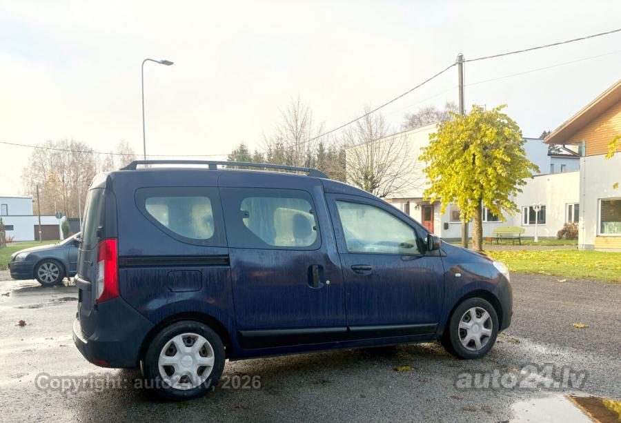 Blue Dacia Dokker 2013 in Tallinn, with an engine capacity of 1.60 L and mileage of 278 thousand km for 2990 €, photo 6 on AUTOMOTO.COM.LV