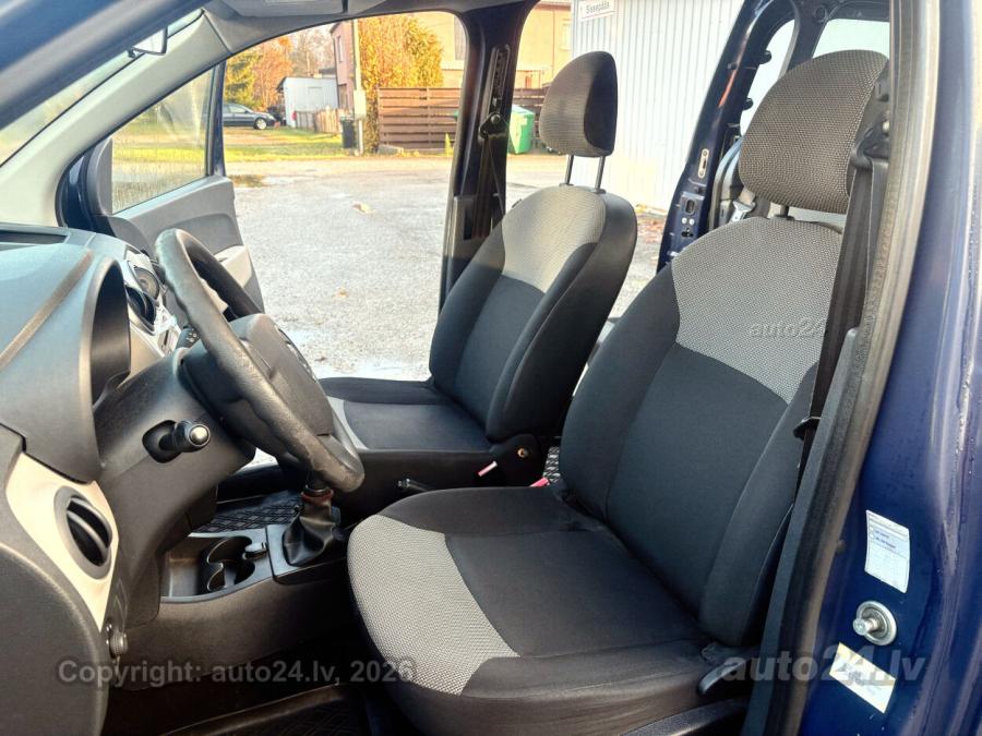 Blue Dacia Dokker 2013 in Tallinn, with an engine capacity of 1.60 L and mileage of 278 thousand km for 2990 €, photo 17 on AUTOMOTO.COM.LV