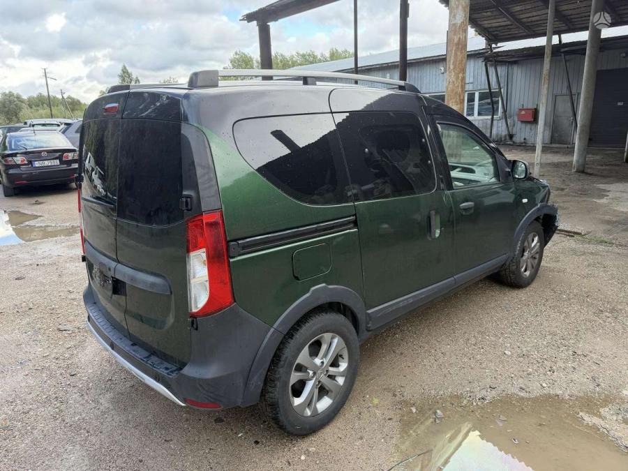 Zaļš Dacia Dokker 2017 Kauņa, ar dzinēja tilpumu 1.20 L un nobraukumu 115 tūkst. km par 2350 €, foto 5 vietnē AUTOMOTO.COM.LV