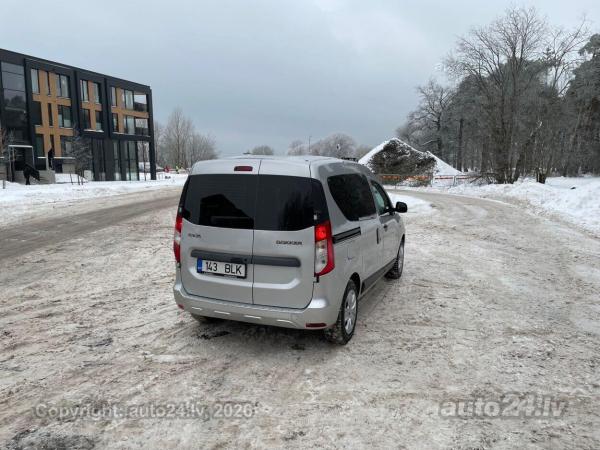 Pelēks Dacia Dokker 2014 Tallina, ar dzinēja tilpumu 1.50 L un nobraukumu 241 tūkst. km par 4900 €, foto 4 vietnē AUTOMOTO.COM.LV
