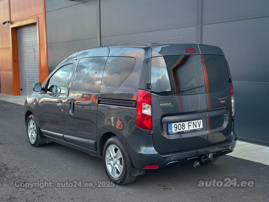 Grey Dacia Dokker 2020 in Kuressaare, with an engine capacity of 1.50 L and mileage of 180 thousand km for 6950 €, photo 4 on AUTOMOTO.COM.LV