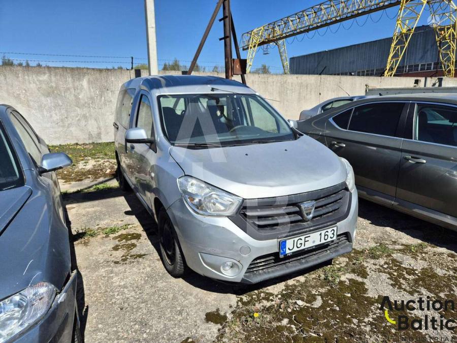 Dacia Dokker 2016 Panevēža, ar dzinēja tilpumu 1.46 L un nobraukumu 315 tūkst. km par 25 €, foto 3 vietnē AUTOMOTO.COM.LV