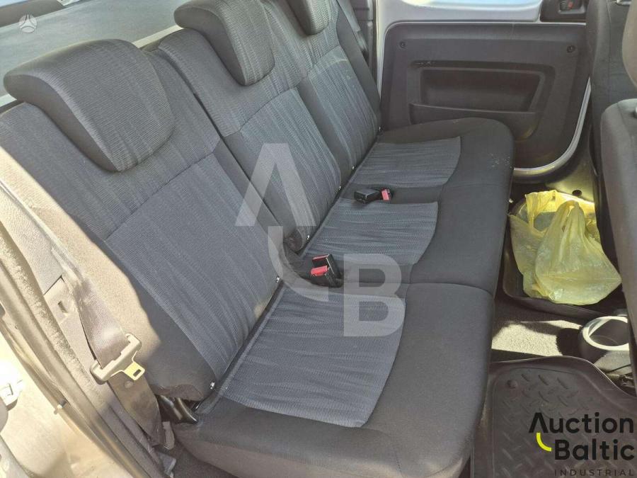 Dacia Dokker 2016 Panevēža, ar dzinēja tilpumu 1.46 L un nobraukumu 315 tūkst. km par 25 €, foto 11 vietnē AUTOMOTO.COM.LV