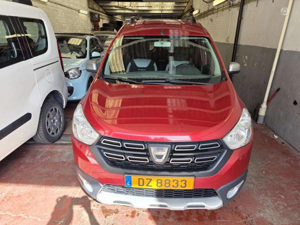 Sarkans Dacia Dokker 2020 Viļņa, ar dzinēja tilpumu 1.46 L un nobraukumu 270 tūkst. km par 6500 €, foto 1 vietnē AUTOMOTO.COM.LV