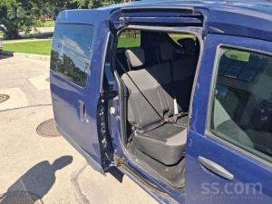 Violets Dacia Dokker 2015 Rīga, ar dzinēja tilpumu 1.50 L un nobraukumu 164 tūkst. km par 4500 €, foto 13 vietnē AUTOMOTO.COM.LV