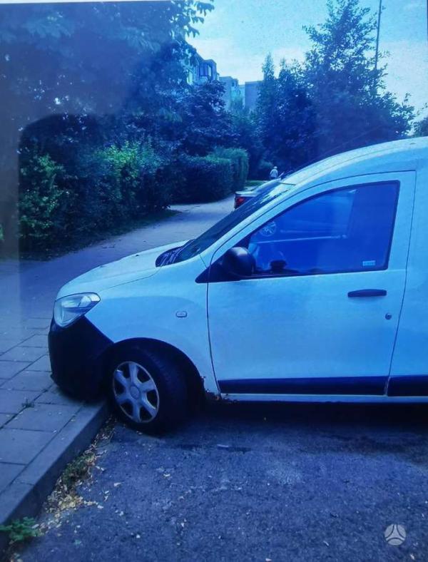 Balts Dacia Dokker 2015 Viļņa, ar dzinēja tilpumu 1.50 L un nobraukumu 278 tūkst. km par 799 €, foto 3 vietnē AUTOMOTO.COM.LV