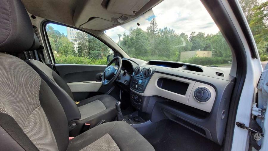 Balts Dacia Dokker 2015 Elektrėnai, ar dzinēja tilpumu 1.50 L un nobraukumu 194 tūkst. km par 3795 €, foto 13 vietnē AUTOMOTO.COM.LV