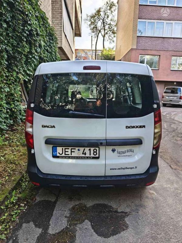 Дачия Доккер 2016 в Вильнюс на AUTOMOTO.COM.LV Белый Дачия Доккер 2016 в Вильнюс, объемом двигателя 1.46 л и пробегом 291 тыс. км за 3000 €, фото 5 на AUTOMOTO.COM.LV