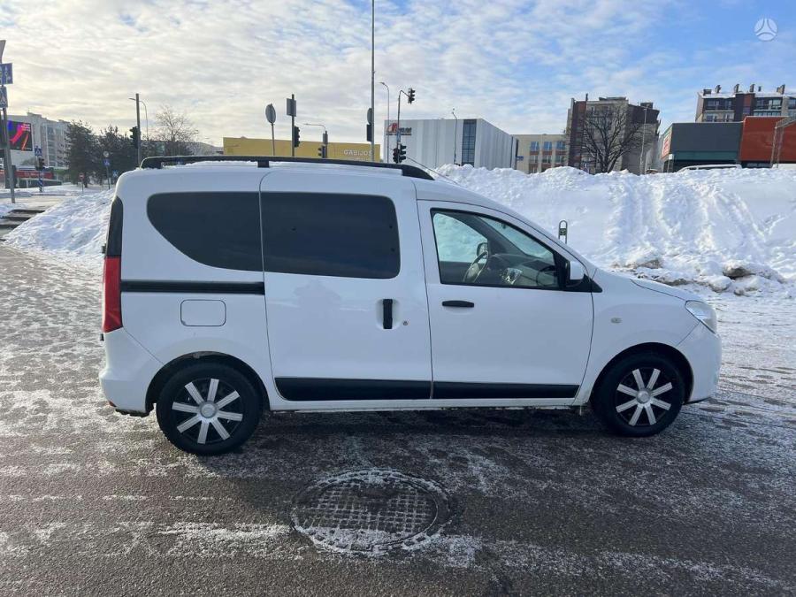 White Dacia Dokker 2013 in Vilnius, with an engine capacity of 1.20 L and mileage of 182 thousand km for 3000 €, photo 2 on AUTOMOTO.COM.LV