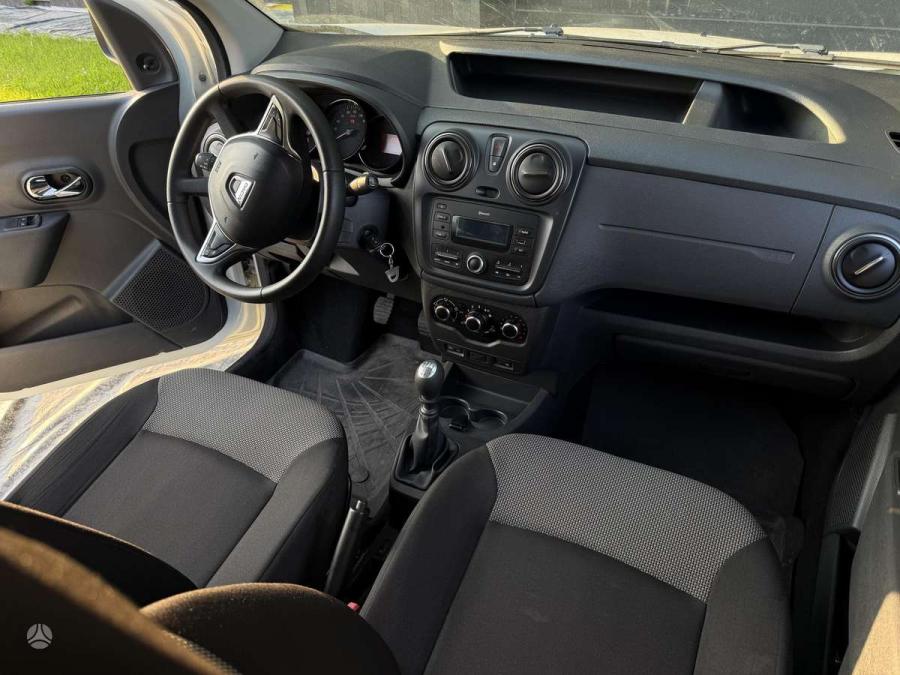 White Dacia Dokker 2019 in Kaunas, with an engine capacity of 1.46 L and mileage of 104 thousand km for 5800 €, photo 10 on AUTOMOTO.COM.LV