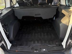 White Dacia Dokker 2019 in Kaunas, with an engine capacity of 1.46 L and mileage of 104 thousand km for 5800 €, photo 13 on AUTOMOTO.COM.LV