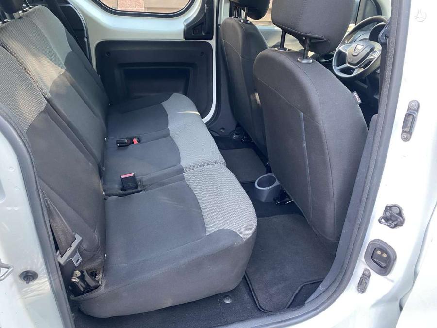 Balts Dacia Dokker 2019 Klaipėda, ar dzinēja tilpumu 1.46 L un nobraukumu 185 tūkst. km par 6750 €, foto 15 vietnē AUTOMOTO.COM.LV