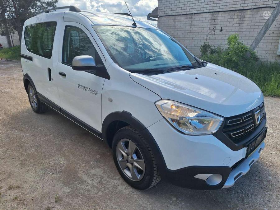 White Dacia Dokker 2019 in Marijampole, with an engine capacity of 1.20 L and mileage of 101 thousand km for 6650 €, photo 4 on AUTOMOTO.COM.LV