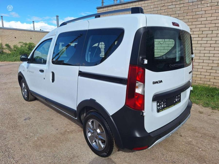 White Dacia Dokker 2019 in Marijampole, with an engine capacity of 1.20 L and mileage of 101 thousand km for 6650 €, photo 5 on AUTOMOTO.COM.LV