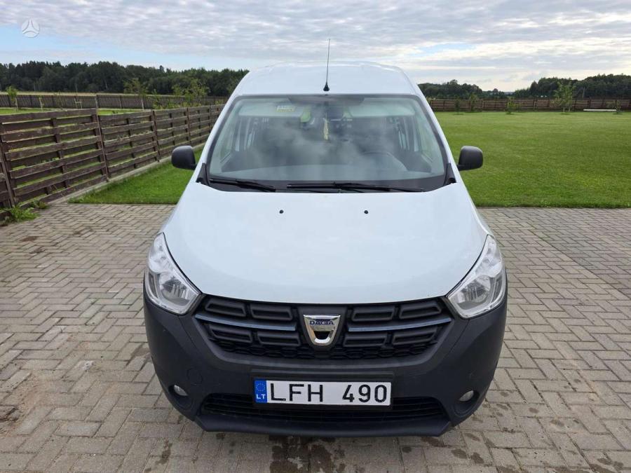 Balts Dacia Dokker 2019 Mažeikiai, ar dzinēja tilpumu 1.46 L un nobraukumu 291 tūkst. km par 4100 €, foto 1 vietnē AUTOMOTO.COM.LV