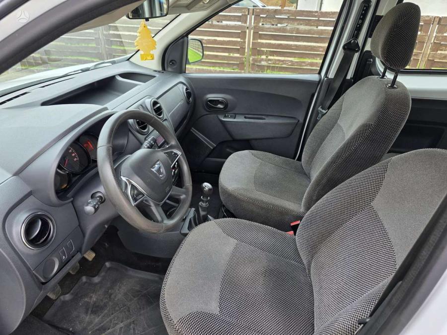 Balts Dacia Dokker 2019 Mažeikiai, ar dzinēja tilpumu 1.46 L un nobraukumu 291 tūkst. km par 4100 €, foto 6 vietnē AUTOMOTO.COM.LV