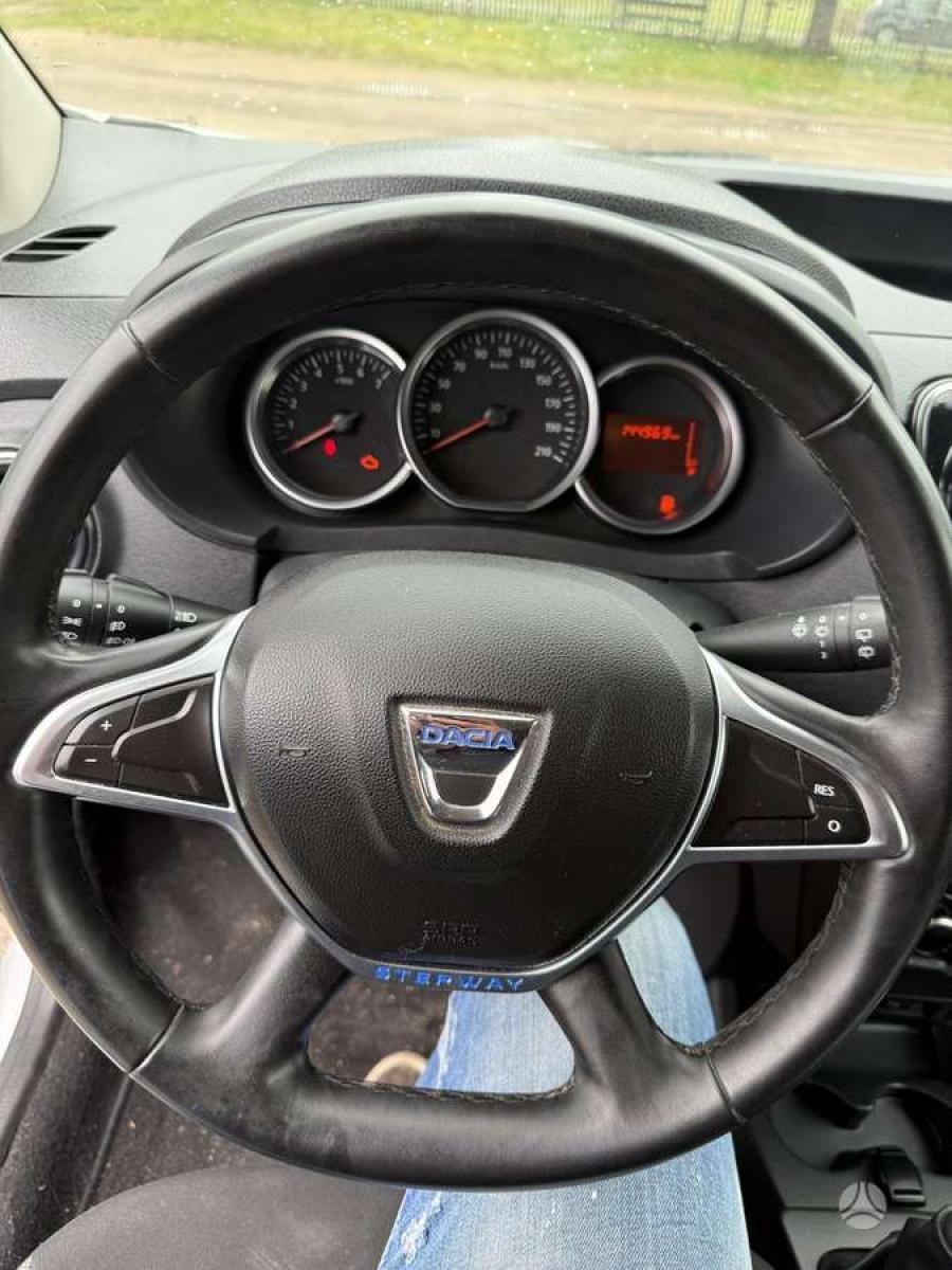 Balts Dacia Dokker 2020 Jurbarkas, ar dzinēja tilpumu 1.46 L un nobraukumu 145 tūkst. km par 5444 €, foto 21 vietnē AUTOMOTO.COM.LV