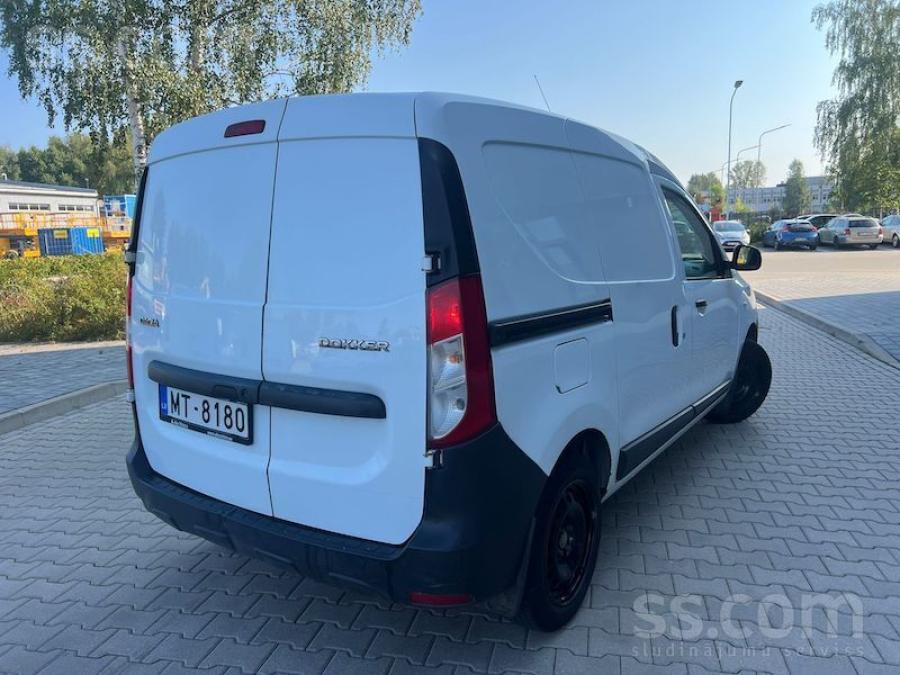 Balts Dacia Dokker 2015 Rīga, ar dzinēja tilpumu 1.50 L un nobraukumu 269 tūkst. km par 3690 €, foto 6 vietnē AUTOMOTO.COM.LV