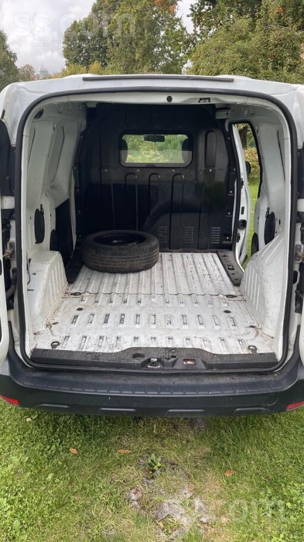 Balts Dacia Dokker 2017 Rīga, ar dzinēja tilpumu 1.50 L un nobraukumu 202 tūkst. km par 4600 €, foto 11 vietnē AUTOMOTO.COM.LV