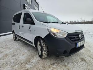 Balts Dacia Dokker 2015 Pērnava, ar dzinēja tilpumu 1.60 L un nobraukumu 246 tūkst. km par 4200 €, foto  vietnē AUTOMOTO.COM.LV
