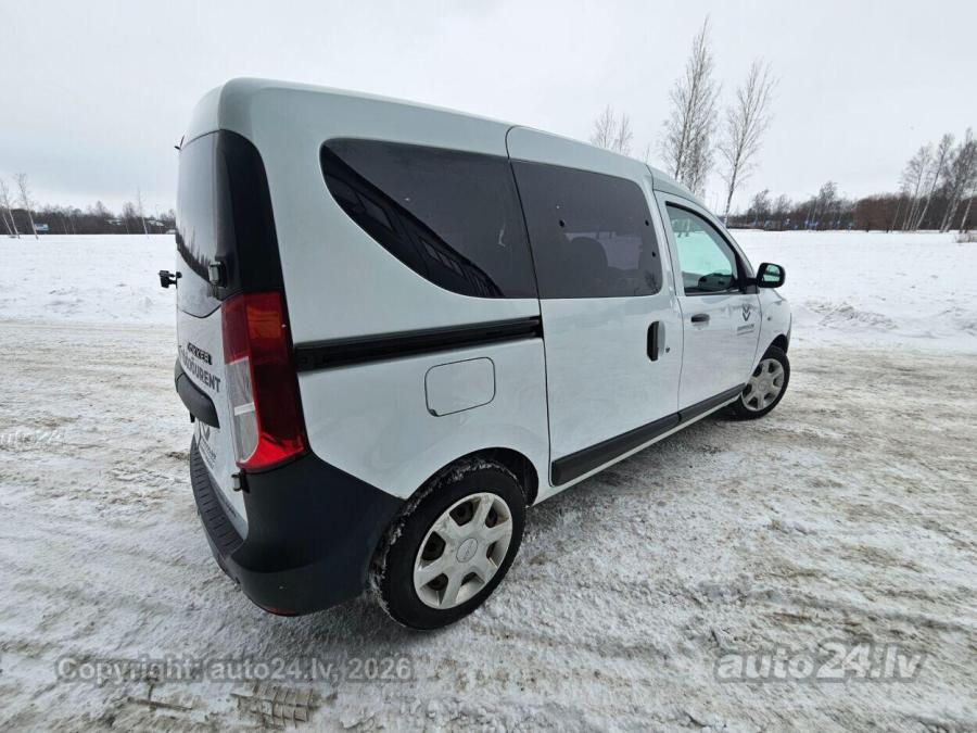 Balts Dacia Dokker 2015 Pērnava, ar dzinēja tilpumu 1.60 L un nobraukumu 246 tūkst. km par 4200 €, foto 5 vietnē AUTOMOTO.COM.LV