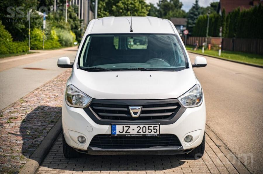 Balts Dacia Dokker 2015 Rīga, ar dzinēja tilpumu 1.50 L un nobraukumu 327 tūkst. km par 2490 €, foto 3 vietnē AUTOMOTO.COM.LV