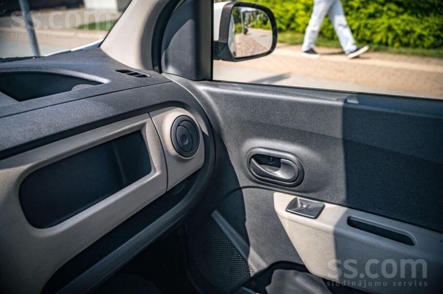 Balts Dacia Dokker 2015 Rīga, ar dzinēja tilpumu 1.50 L un nobraukumu 327 tūkst. km par 2490 €, foto 12 vietnē AUTOMOTO.COM.LV