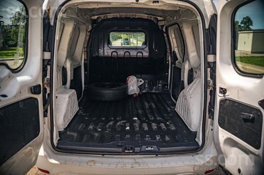 Balts Dacia Dokker 2015 Rīga, ar dzinēja tilpumu 1.50 L un nobraukumu 327 tūkst. km par 2490 €, foto 13 vietnē AUTOMOTO.COM.LV