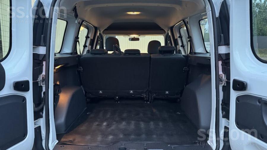 Balts Dacia Dokker 2015 Rēzekne, ar dzinēja tilpumu 1.20 L un nobraukumu 115 tūkst. km par 5650 €, foto 15 vietnē AUTOMOTO.COM.LV
