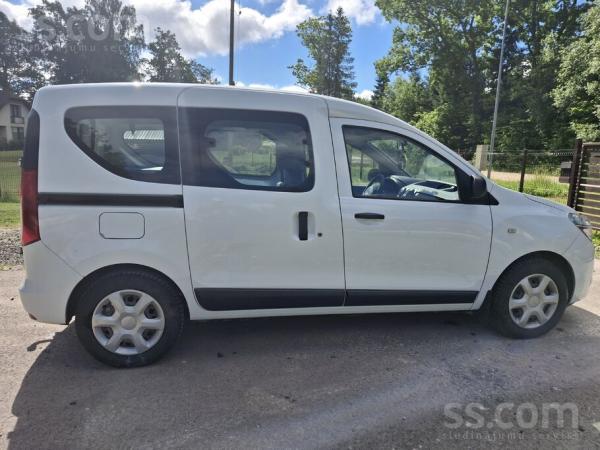 White Dacia Dokker 2017 in Ogre, with an engine capacity of 1.50 L and mileage of 203 thousand km for 4500 €, photo 3 on AUTOMOTO.COM.LV