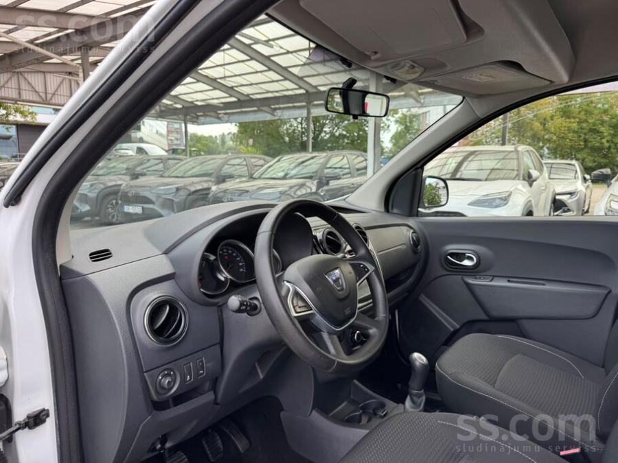 White Dacia Dokker 2017 in Riga, with an engine capacity of 1.50 L and mileage of 157 thousand km for 4250 €, photo 6 on AUTOMOTO.COM.LV