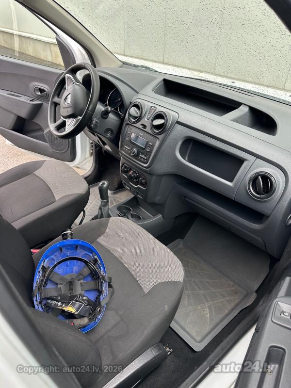 White Dacia Dokker 2018 in Narva, with an engine capacity of 1.60 L and mileage of 184 thousand km for 5500 €, photo 6 on AUTOMOTO.COM.LV