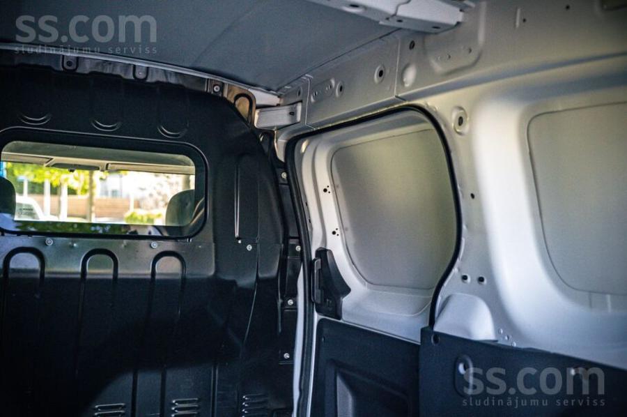 White Dacia Dokker 2019 in Riga, with an engine capacity of 1.50 L and mileage of 0 thousand km for 2990 €, photo 10 on AUTOMOTO.COM.LV