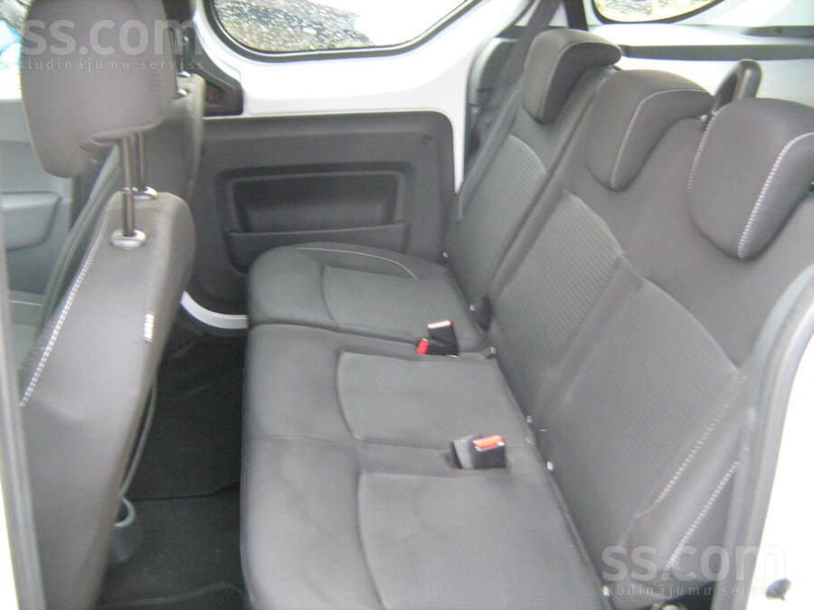 Balts Dacia Dokker 2019 Rēzekne, ar dzinēja tilpumu 1.30 L un nobraukumu 165 tūkst. km par 6800 €, foto 18 vietnē AUTOMOTO.COM.LV