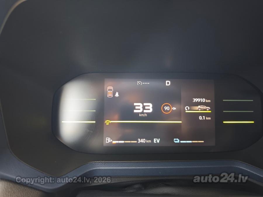 Бежевый Дачия Duster 2024 в Лиепая, объемом двигателя 1.60 л и пробегом 39 тыс. км за 22320 €, фото 14 на AUTOMOTO.COM.LV