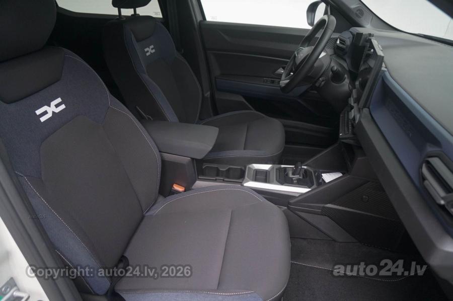 Smilšu krāsa Dacia Duster 2024 Tallina, ar dzinēja tilpumu 1.60 L un nobraukumu 25 tūkst. km par 24990 €, foto 9 vietnē AUTOMOTO.COM.LV