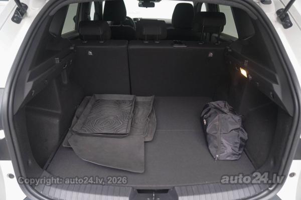Beige Dacia Duster 2024 in Tallinn, with an engine capacity of 1.60 L and mileage of 25 thousand km for 24990 €, photo 10 on AUTOMOTO.COM.LV