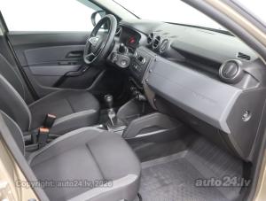 Beige Dacia Duster 2019 in Tallinn, with an engine capacity of 1.60 L and mileage of 121 thousand km for 9900 €, photo 9 on AUTOMOTO.COM.LV