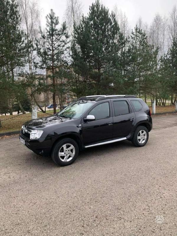 Black Dacia Duster 2010 in Alytus, with an engine capacity of 1.60 L and mileage of 158 thousand km for 4900 €, photo 4 on AUTOMOTO.COM.LV