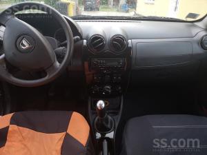 Black Dacia Duster 2010 in Riga, with an engine capacity of 1.50 L and mileage of 276 thousand km for 4600 €, photo 6 on AUTOMOTO.COM.LV