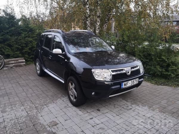 Melns Dacia Duster 2010 Rīga, ar dzinēja tilpumu 1.50 L un nobraukumu 276 tūkst. km par 4600 €, foto 2 vietnē AUTOMOTO.COM.LV