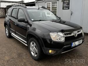 Melns Dacia Duster 2010 Daugavpils, ar dzinēja tilpumu 1.50 L un nobraukumu 0 tūkst. km par 4550 €, foto  vietnē AUTOMOTO.COM.LV
