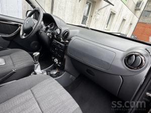 Melns Dacia Duster 2010 Daugavpils, ar dzinēja tilpumu 1.50 L un nobraukumu 0 tūkst. km par 4550 €, foto 15 vietnē AUTOMOTO.COM.LV