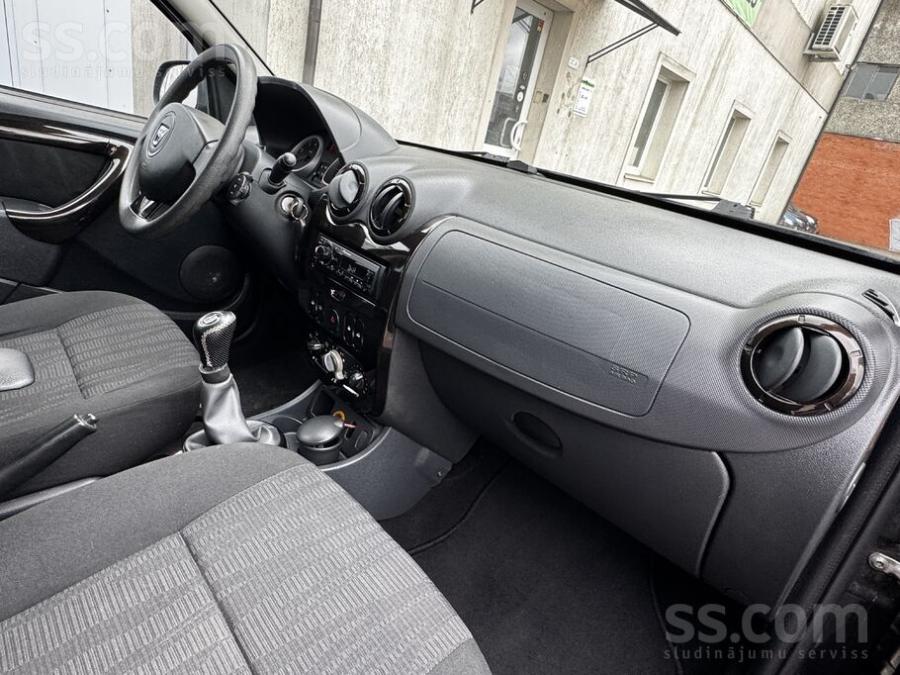 Melns Dacia Duster 2010 Daugavpils, ar dzinēja tilpumu 1.50 L un nobraukumu 0 tūkst. km par 4550 €, foto 15 vietnē AUTOMOTO.COM.LV