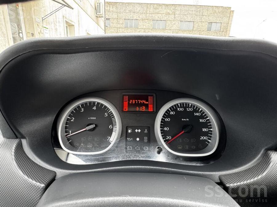 Melns Dacia Duster 2010 Daugavpils, ar dzinēja tilpumu 1.50 L un nobraukumu 0 tūkst. km par 4550 €, foto 17 vietnē AUTOMOTO.COM.LV