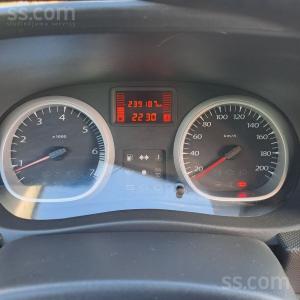 Черный Дачия Duster 2010 в Даугавпилс, объемом двигателя 1.50 л и пробегом 240 тыс. км за 4150 €, фото 13 на AUTOMOTO.COM.LV