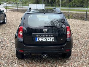Black Dacia Duster 2011 in Cesis, with an engine capacity of 1.50 L and mileage of 0 thousand km for 6950 €, photo 4 on AUTOMOTO.COM.LV