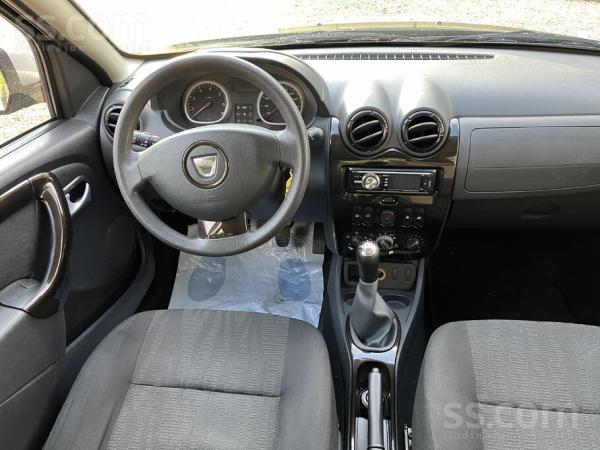 Черный Дачия Duster 2011 в Цесис, объемом двигателя 1.50 л и пробегом 0 тыс. км за 5400 €, фото 6 на AUTOMOTO.COM.LV