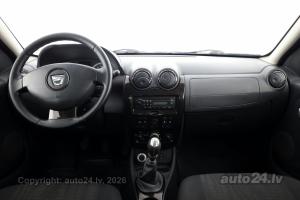 Black Dacia Duster 2011 in Tallinn, with an engine capacity of 1.50 L and mileage of 178 thousand km for 3999 €, photo 6 on AUTOMOTO.COM.LV