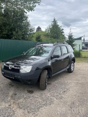 Black Dacia Duster 2011 in Daugavpils, with an engine capacity of 1.50 L and mileage of 212 thousand km for 3850 €, photo 9 on AUTOMOTO.COM.LV